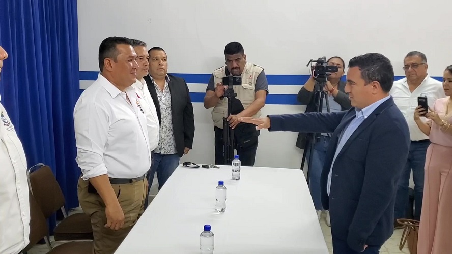 Carlos González Alonso, nuevo presidente de CANACO en Rioverde. - Canal ...