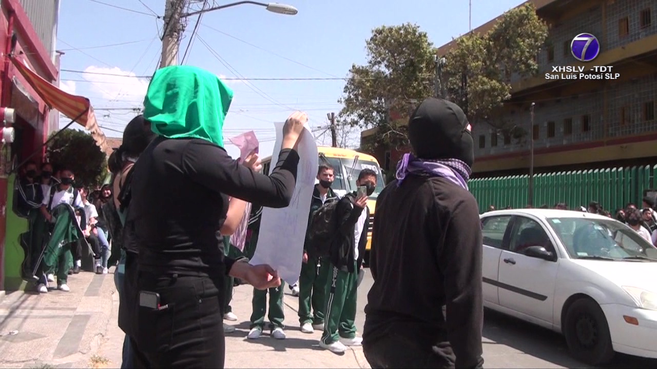 Exige exalumna se actúe ante presuntas situaciones de acoso, en ...