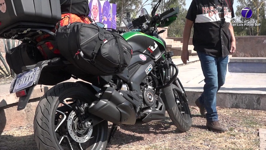 Motociclista busca Récord Guinness, al recorrer 132 Pueblos Mágicos en ...