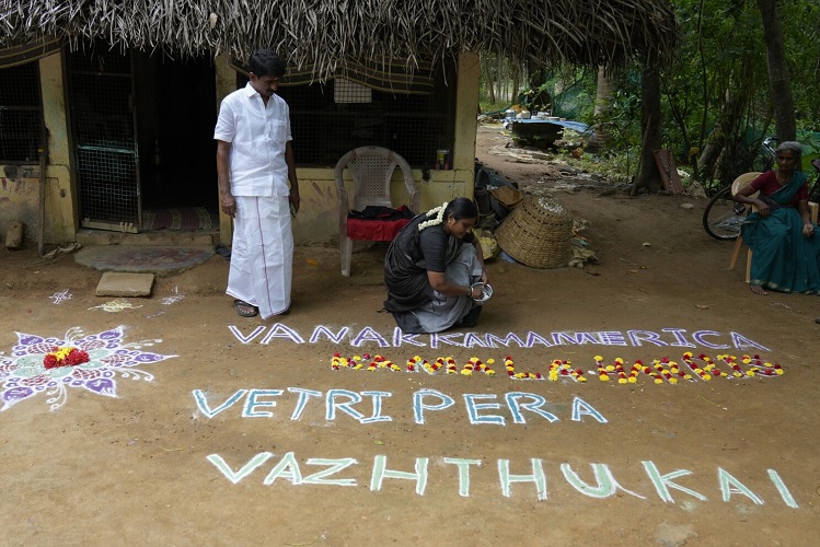 En India, pueblo natal de Kamala Harris reza por su victoria - Canal 7 ...