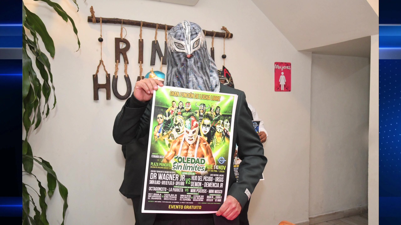 Doctor Wagner en función de lucha libre gratuita en la Plaza Principal ...